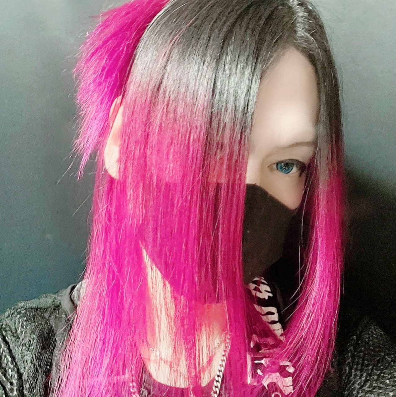 Rising Twitch, Kick, Bigo Live, and etc. live streams on LiveOMG.com