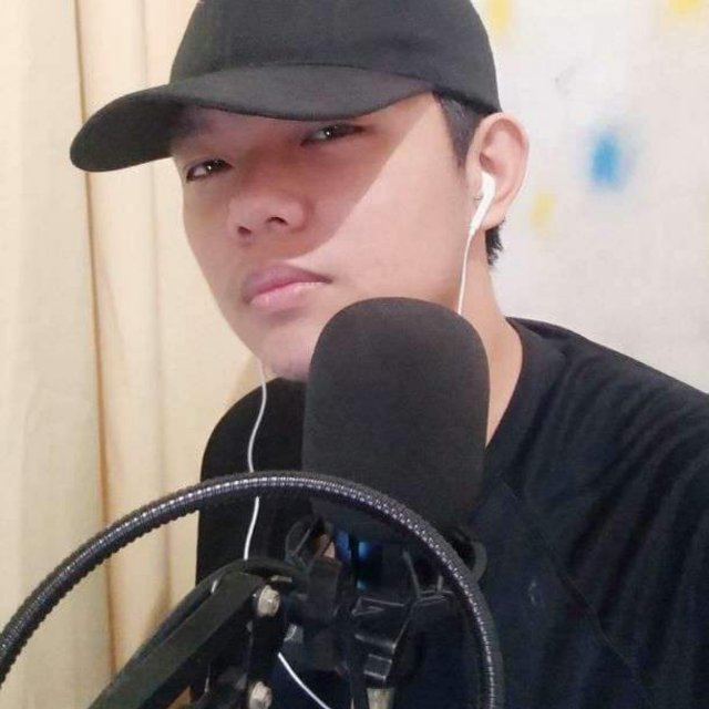 Rising Periscope, YouNow, and etc. live streams on LiveOMG.co.uk