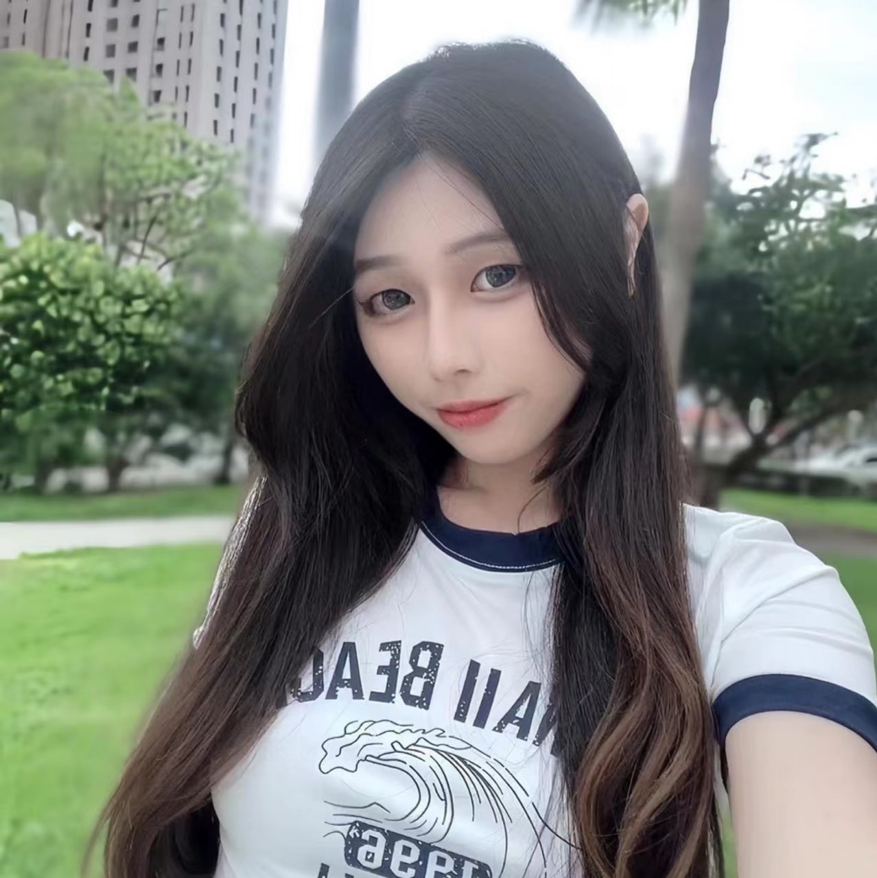 LiveOMG - Live Video Streams. Twitch, Kick, Bigo Live, Periscope, and etc.