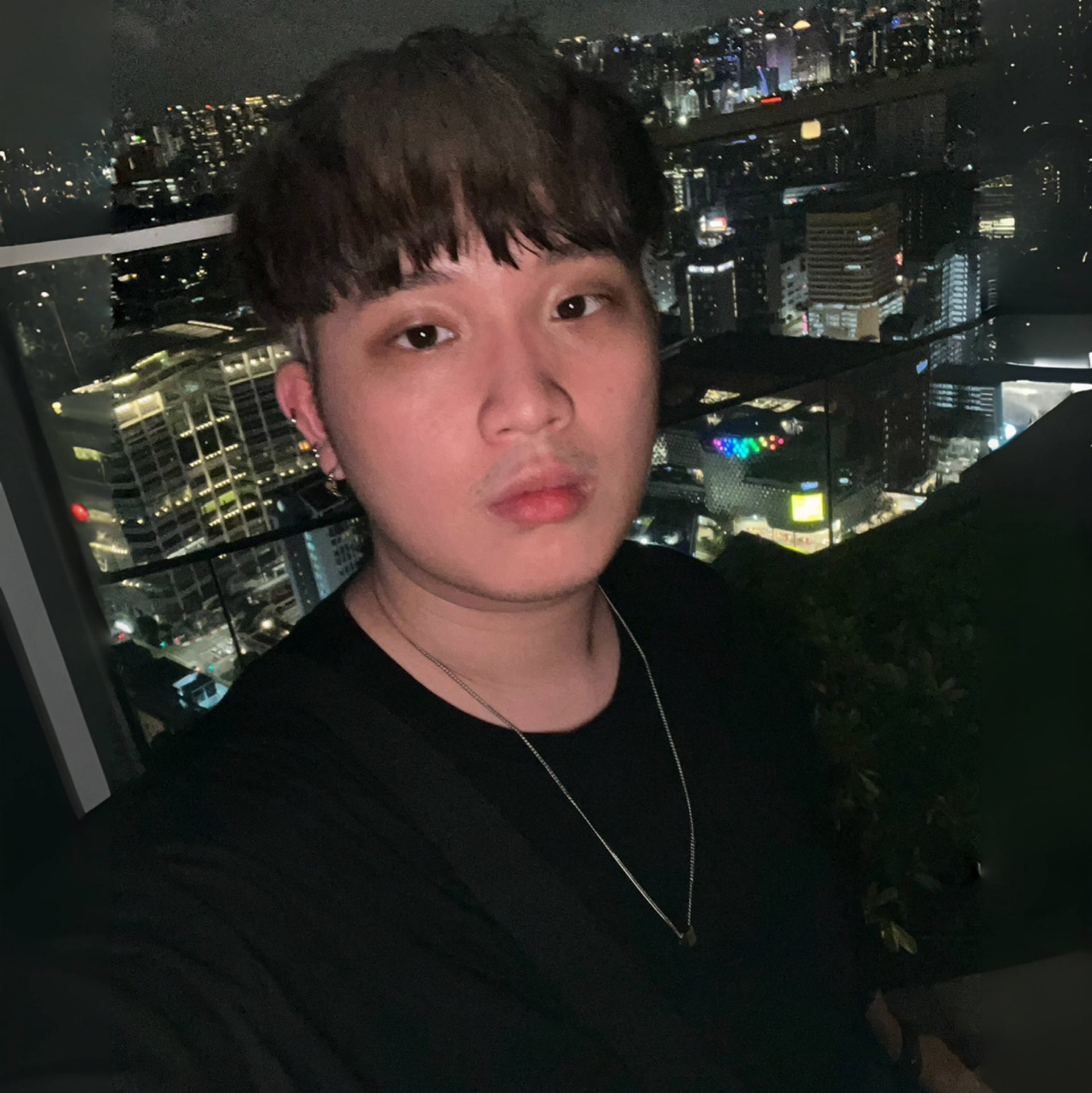 LiveOMG - Live Video Streams. Periscope, YouNow, Vichatter, Smotri.com ...