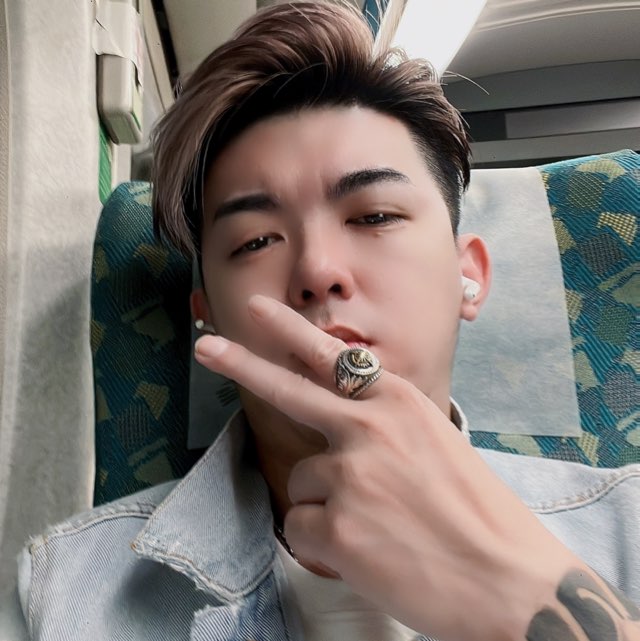 LiveOMG - Live Video Streams. Periscope, YouNow, Vichatter, Smotri.com ...